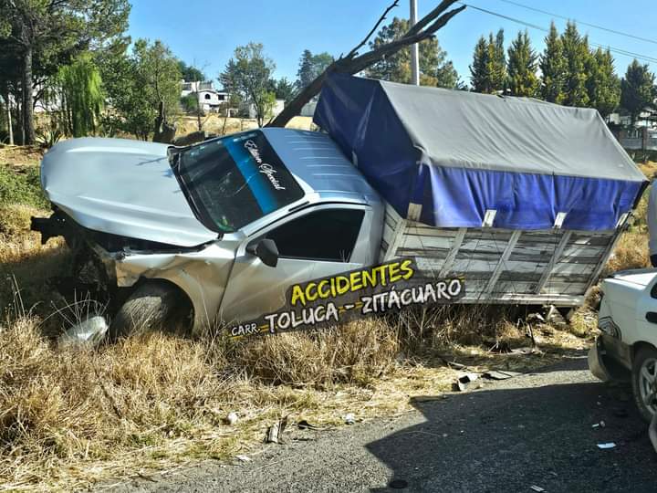Fuerte Accidente En La Carretera Toluca Zitácuaro Muspato